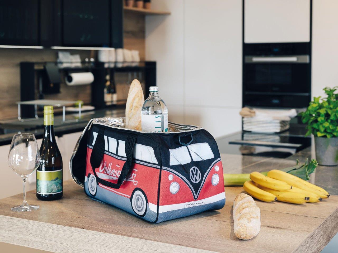 VW T1 Bus Cooler Bag 25LTR - Black/Red - Picnic Accessories | Artisanal ...